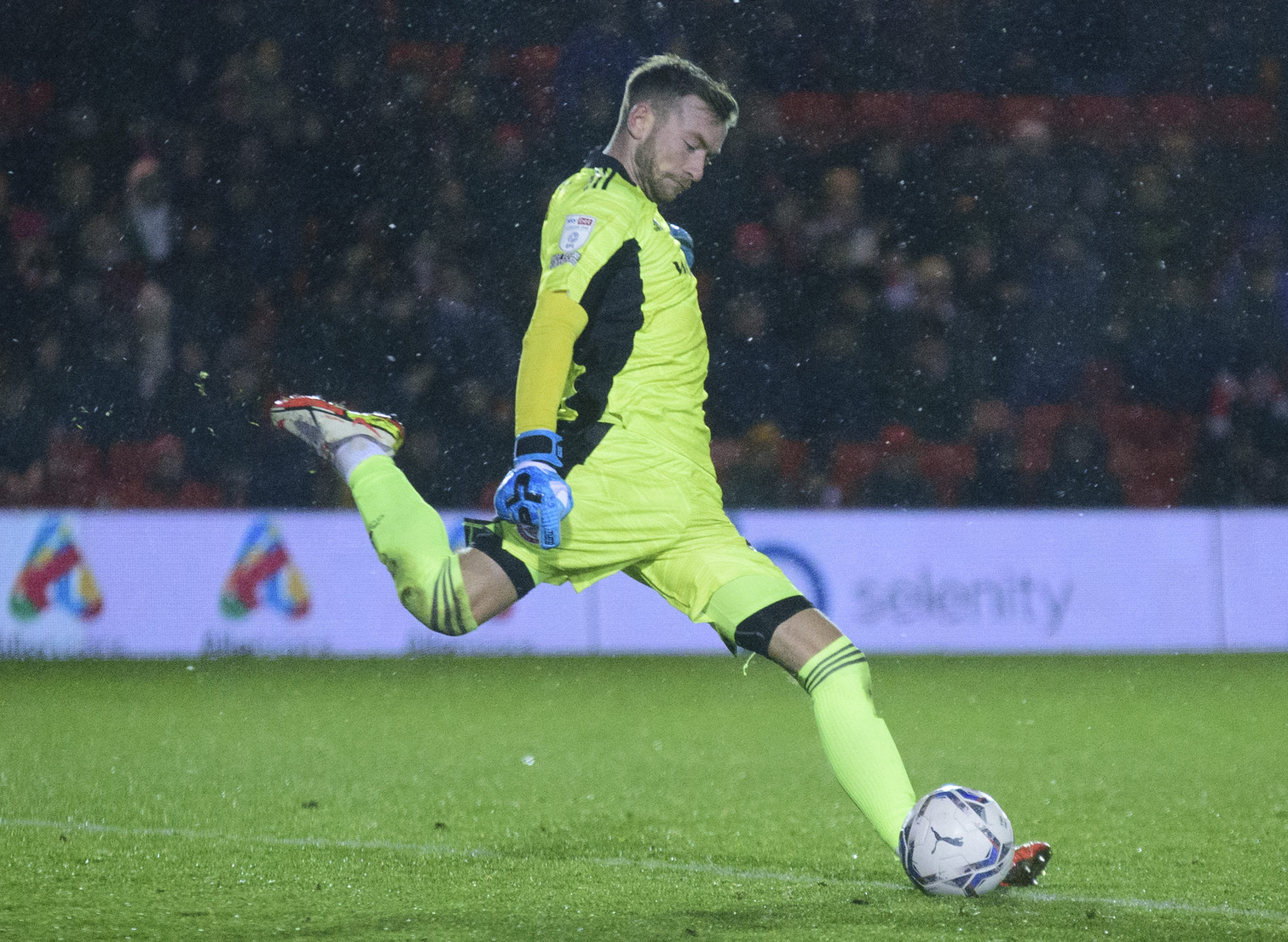 Tottenham want Accrington Stanley goalkeeper Toby Savin