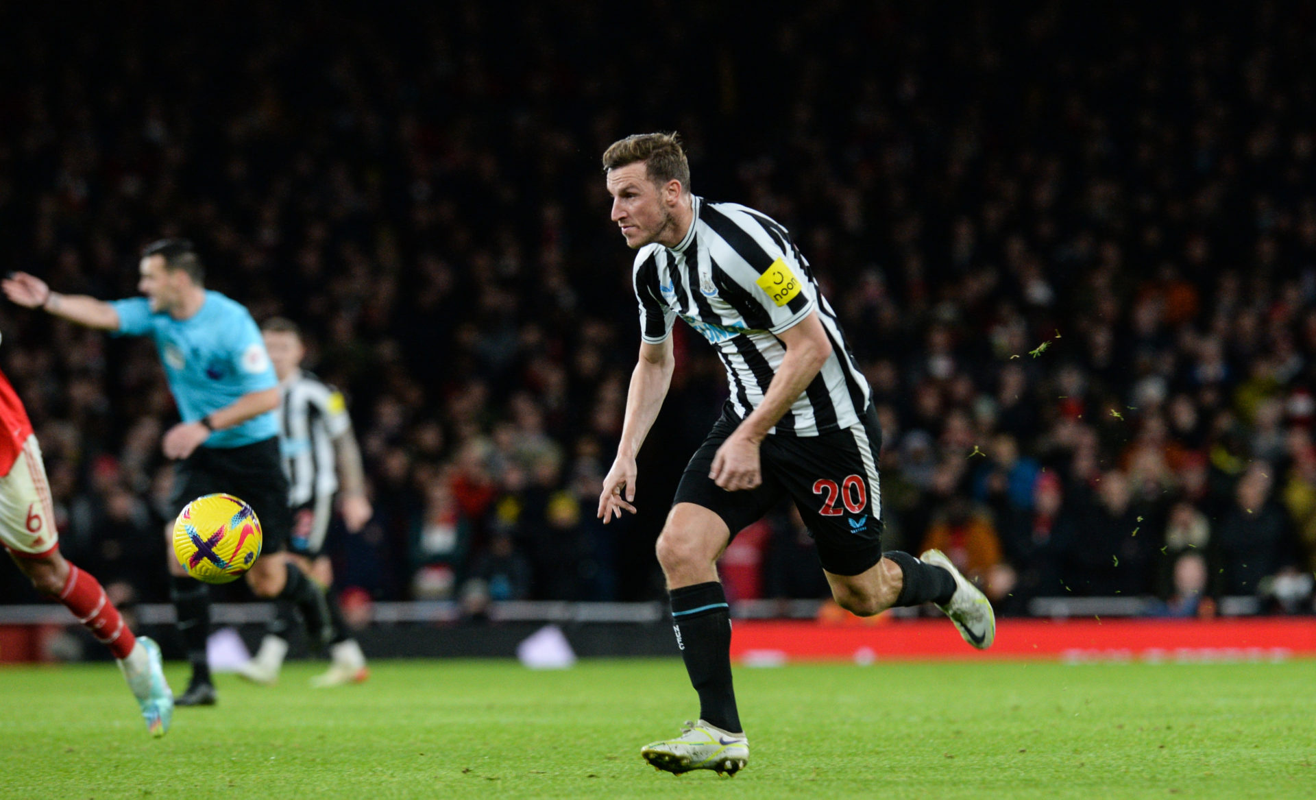 Newcastle getting enquiries for 'gold dust' ace Howe's determined to keep