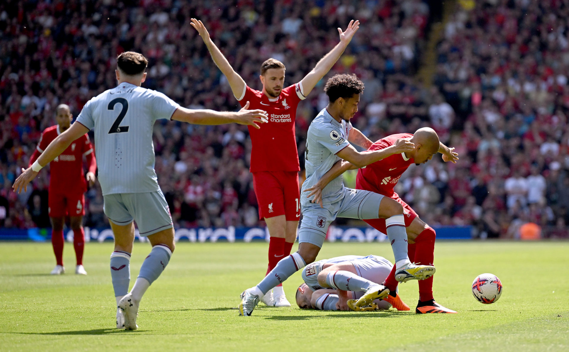 Pundit now urges Klopp to consider replacing £180k-a-week Liverpool man ...