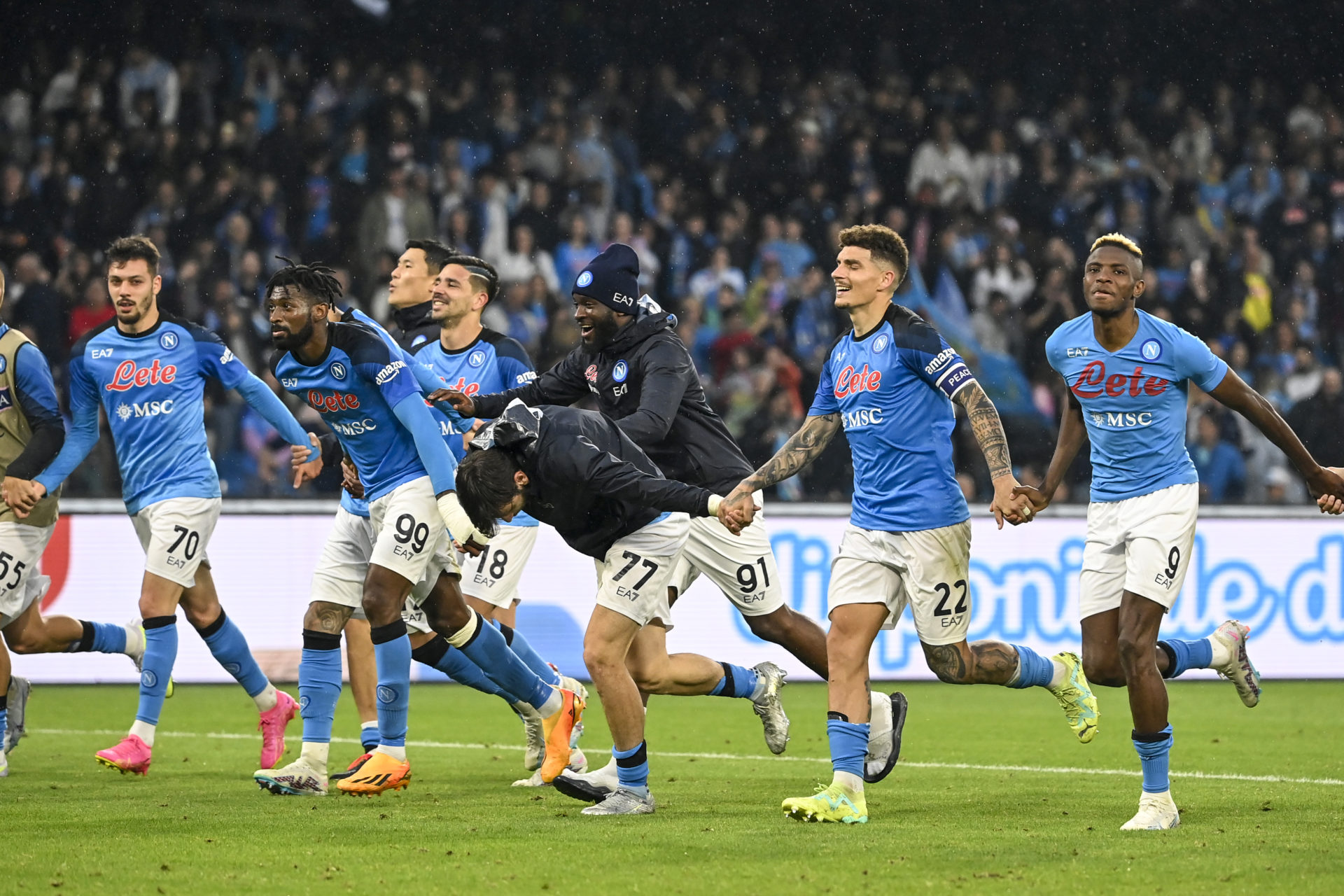 Arsenal will really try to sign ‘fast’ and ‘strong’ striker, club ...