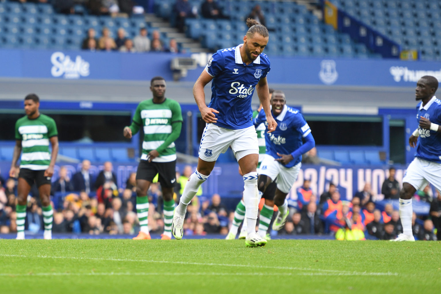 Media very impressed with 21-year-old Everton man vs Sporting yesterday