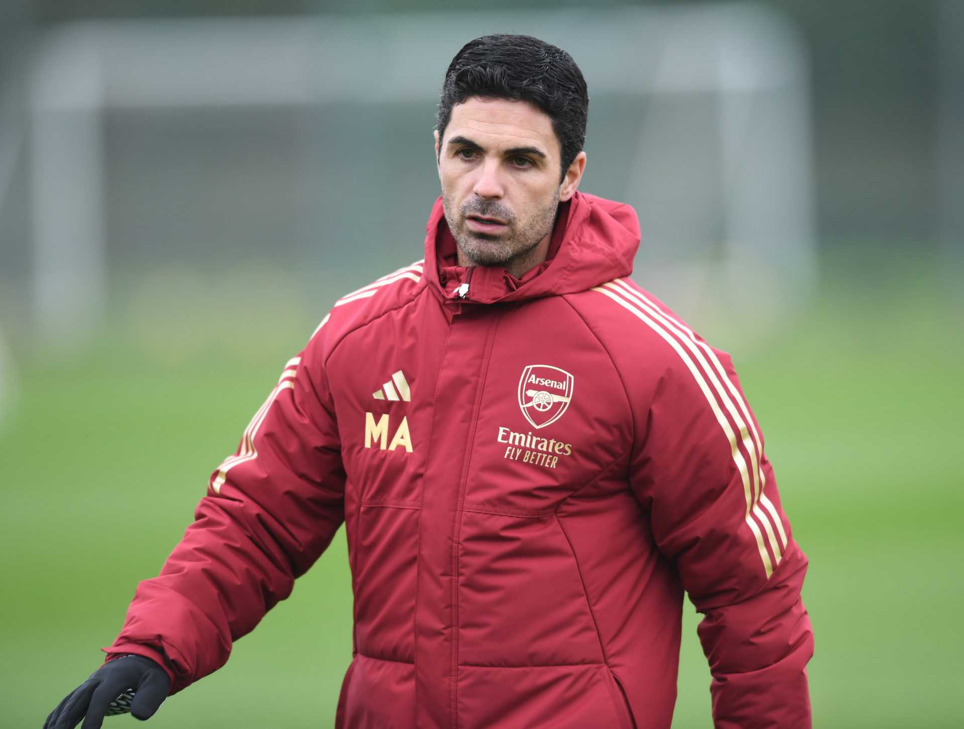 Sky reporter says £50m Arsenal ace didn't train outside today due to ...