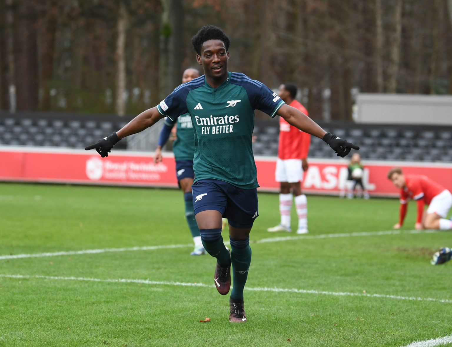 'Rapid' Arsenal attacker is now expected to stay at the Emirates ...