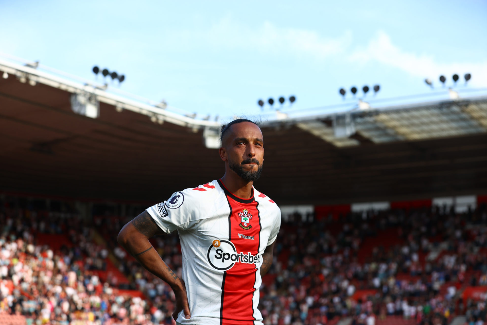 Theo Walcott says 24-year-old Arsenal player isn't the goalscorer ...