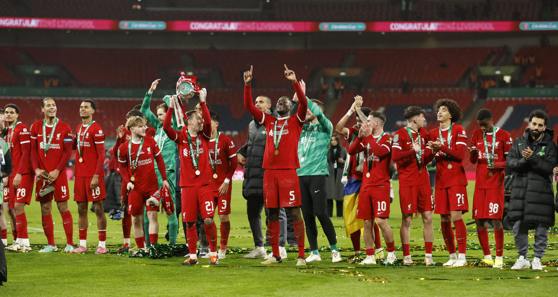 ‘Could hardly move’... Ray Houghton says one Liverpool player was ...