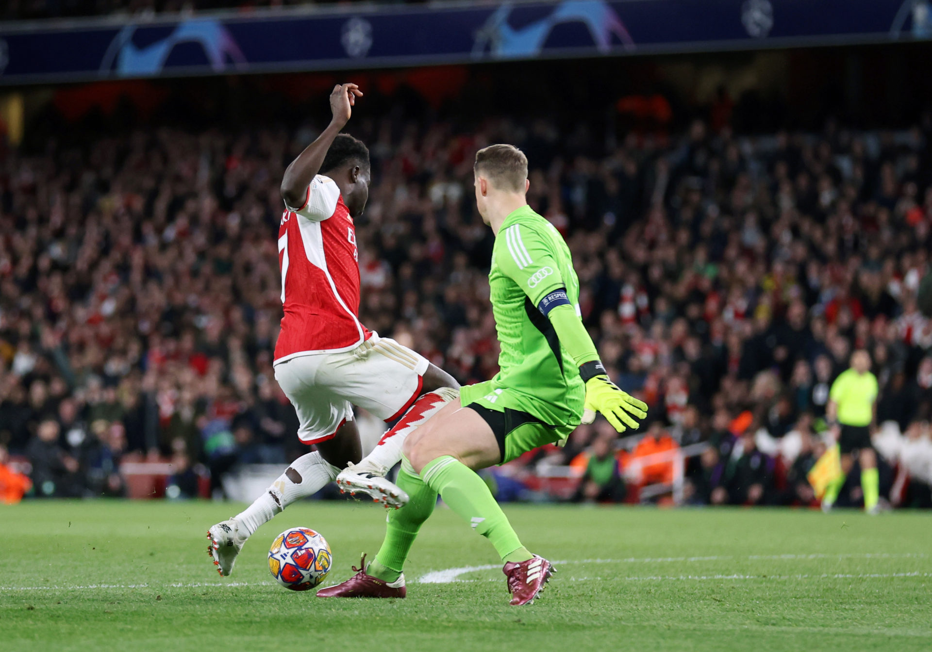 Cesc Fabregas shares surprise verdict on Bukayo Saka penalty call ...