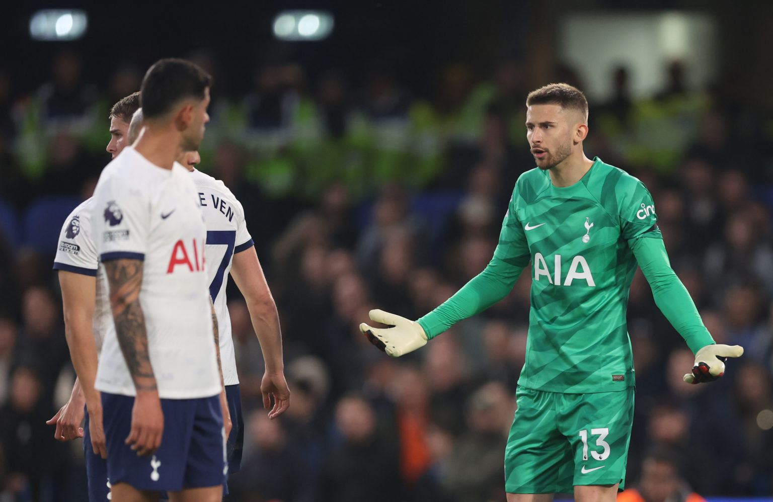 Glenn Hoddle says £75k-a-week Tottenham player must be more physical