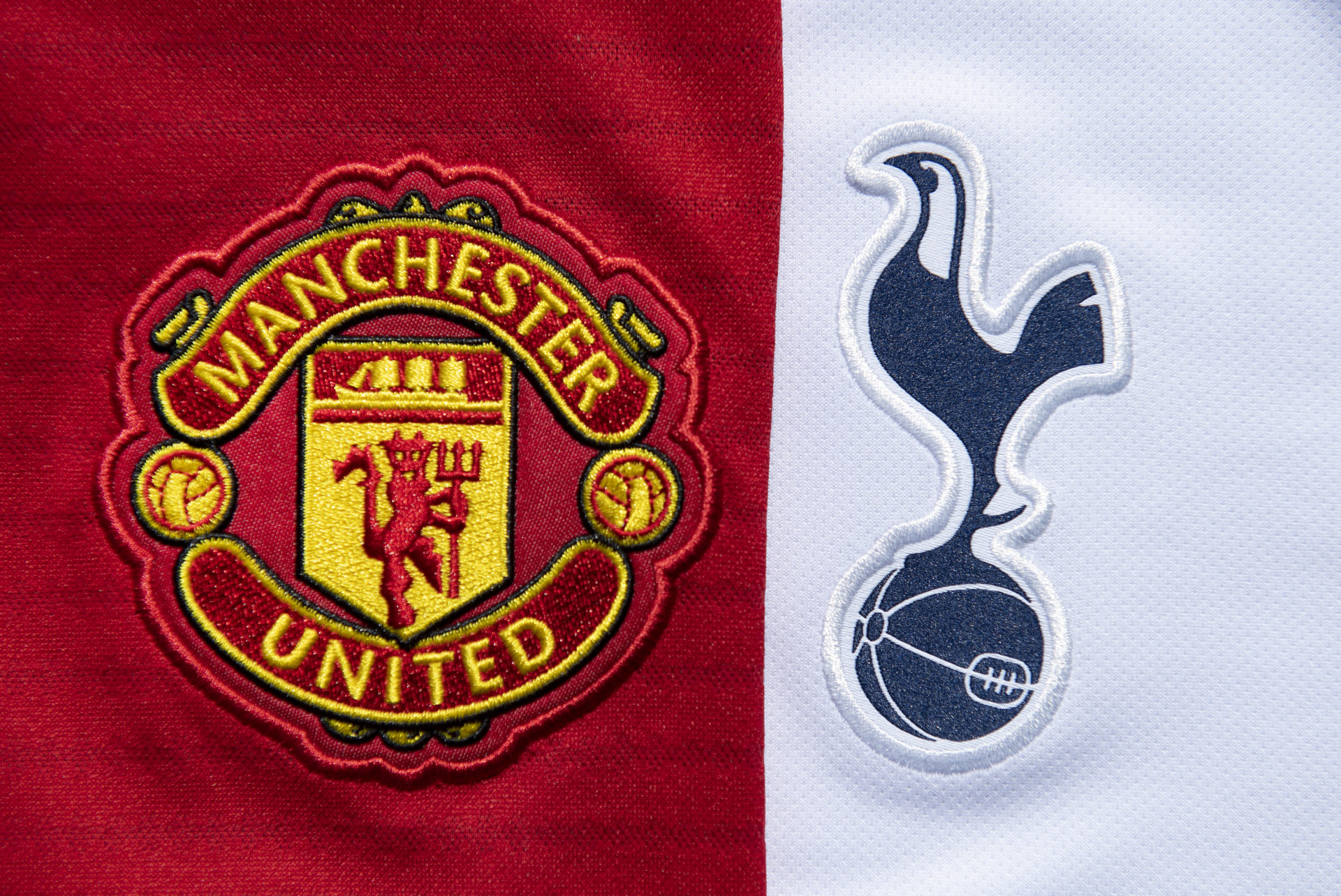 Manchester United more likely to sign £17m forward despite Tottenham ...