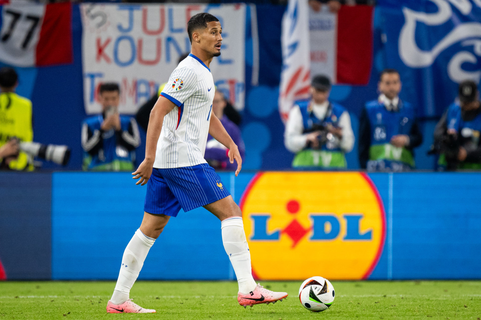 Jeff Stelling says £60m Arsenal target has been even better than ...