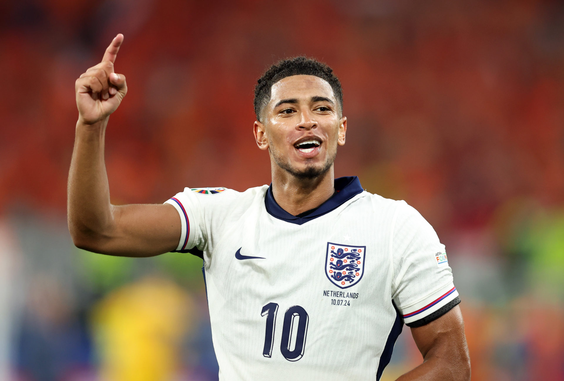 Aston Villa fans will love what Jude Bellingham was doing after England ...