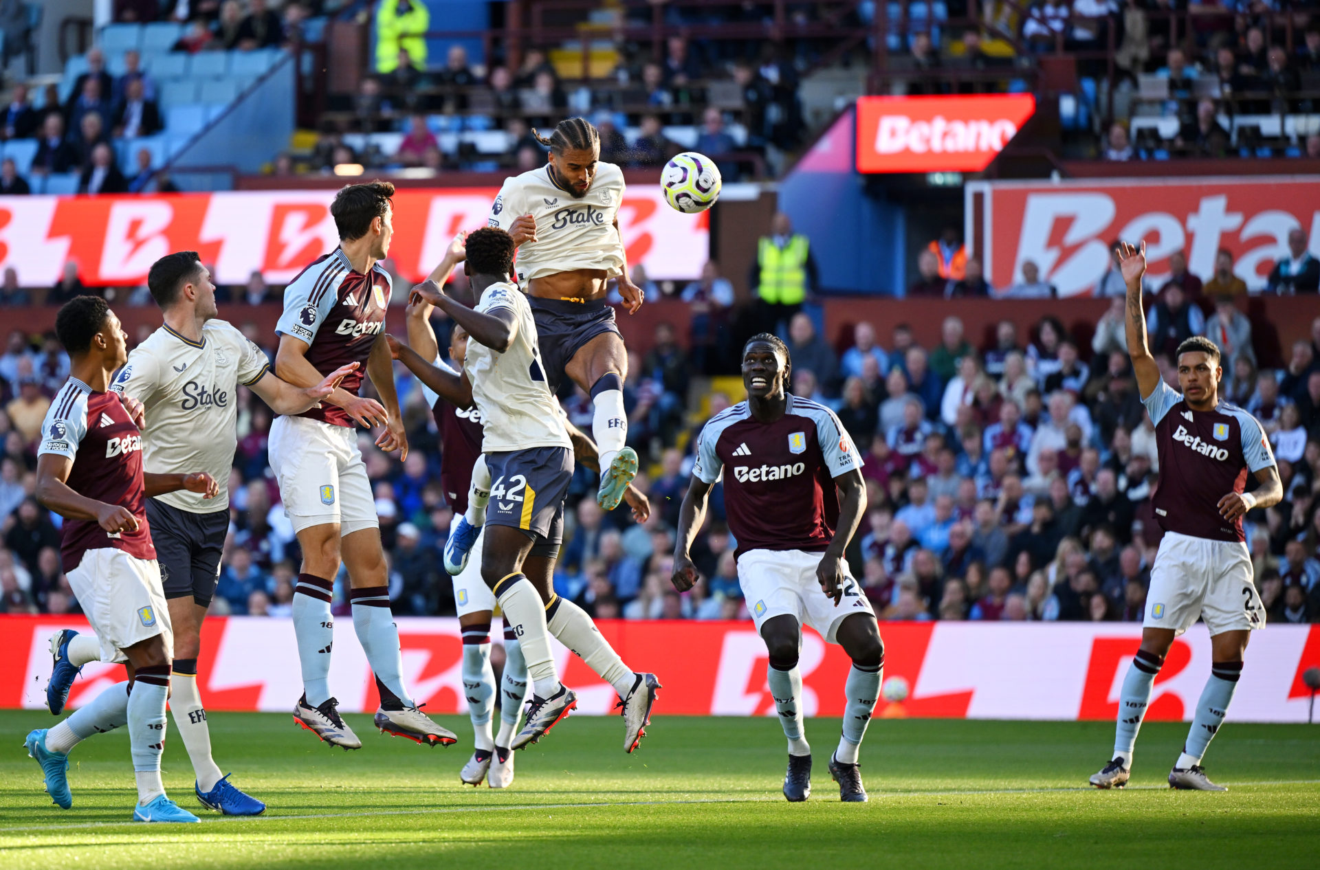 Newcastle eye January swoop for £40m attacker who has been 'incredible ...