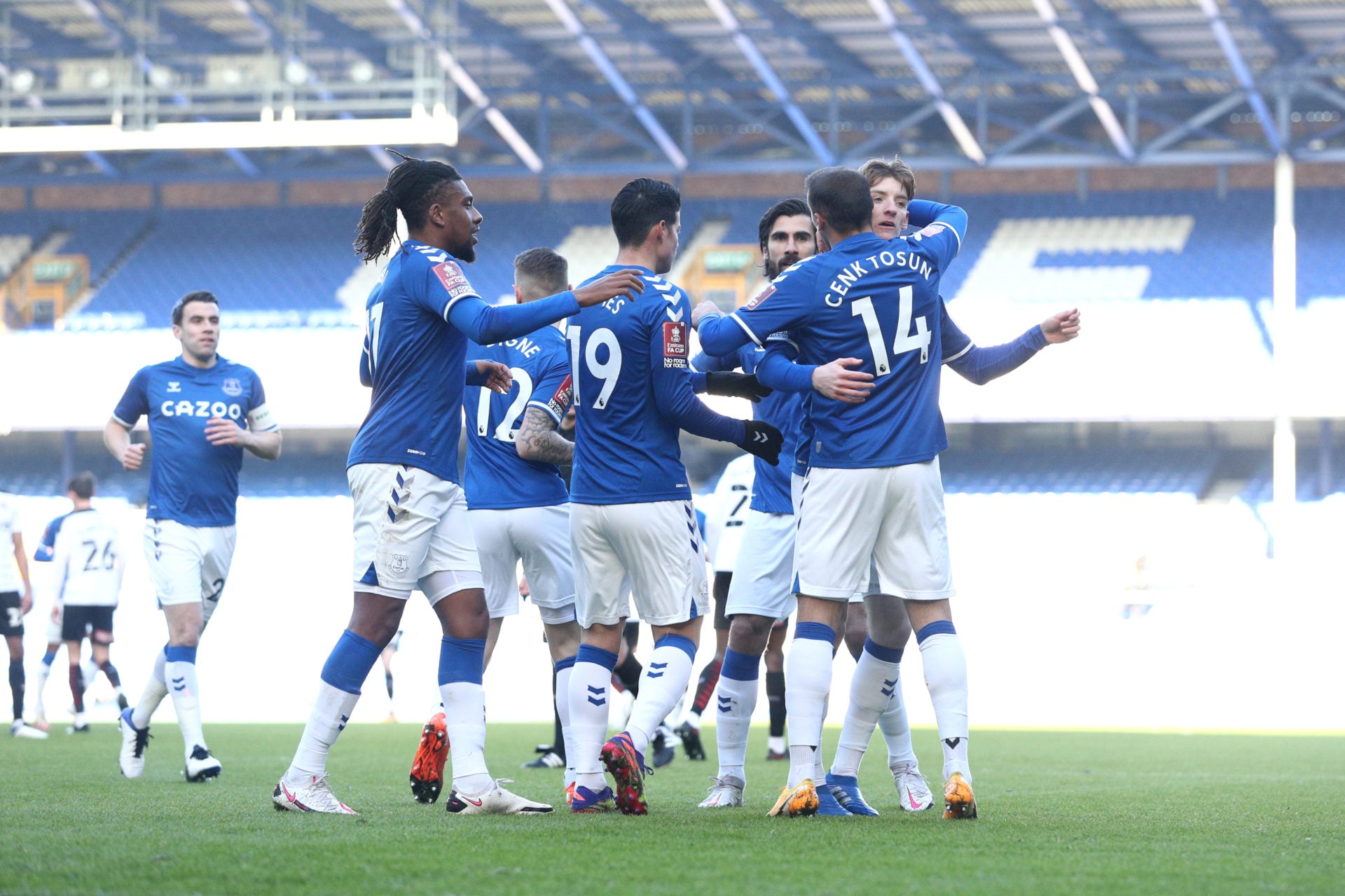 Player who joined Everton for £27m now booed by the fans who used to ...