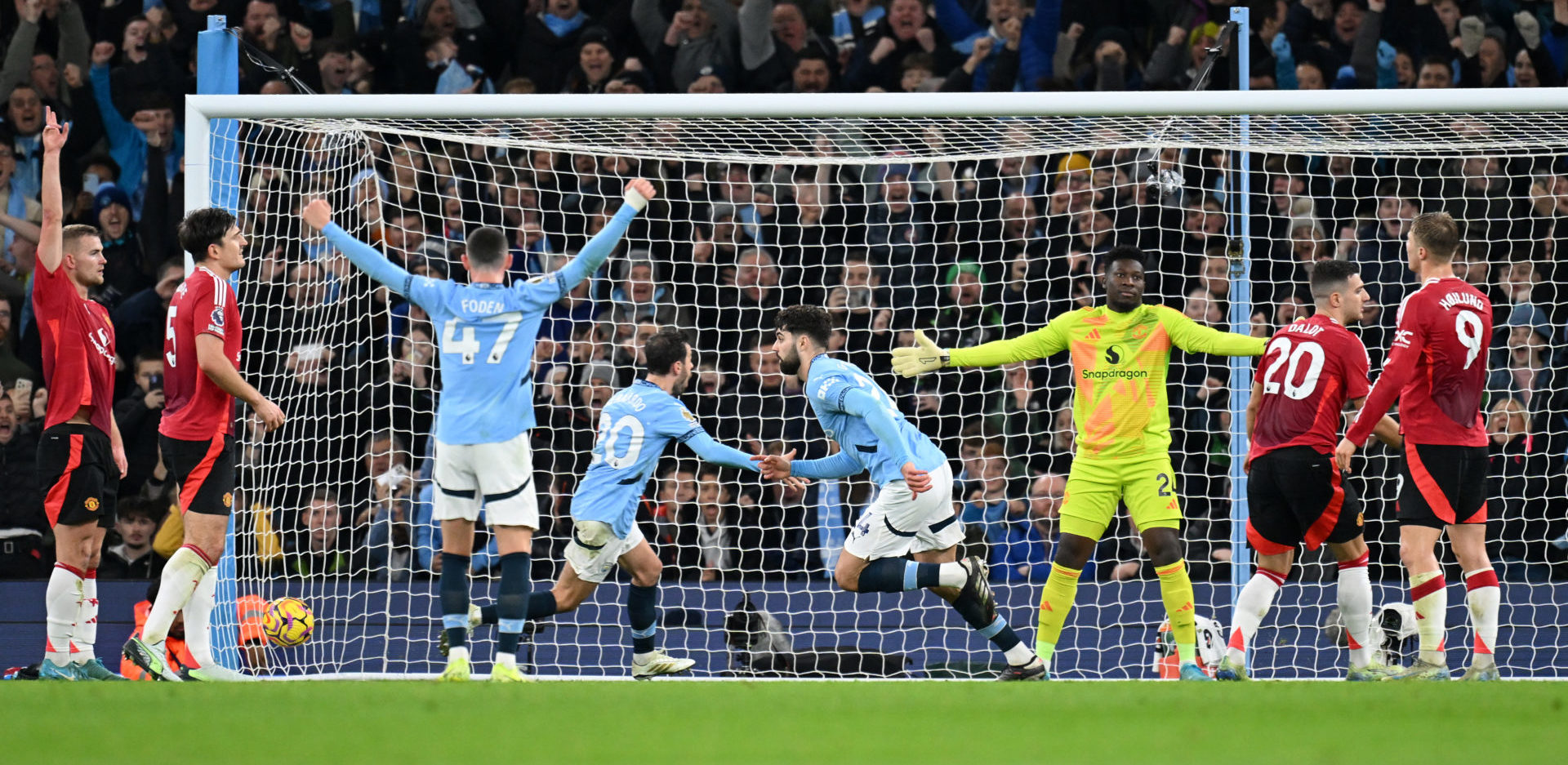 VAR actually made a big mistake during Manchester City 1-2 Manchester ...