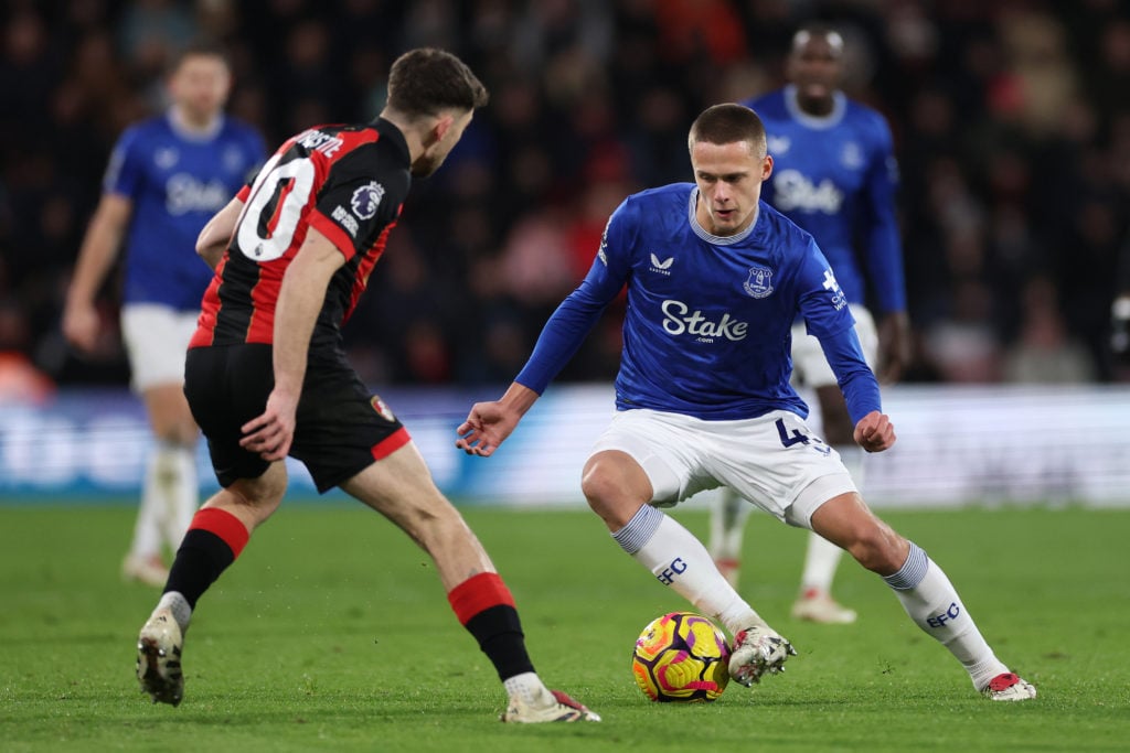Derby manager makes exciting claim about Everton’s Harrison Armstrong ...
