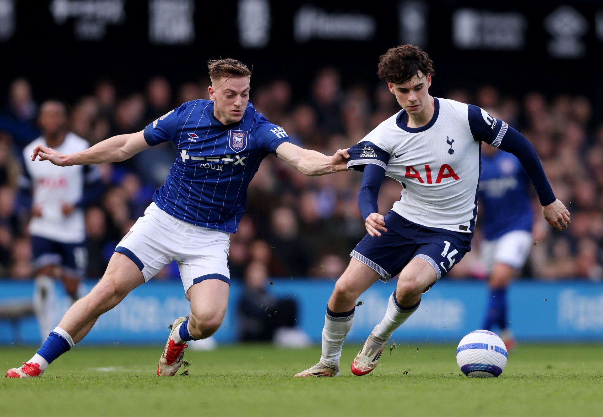 Liam Delap shares who he prefers out of Tottenham's Archie Gray, Real ...