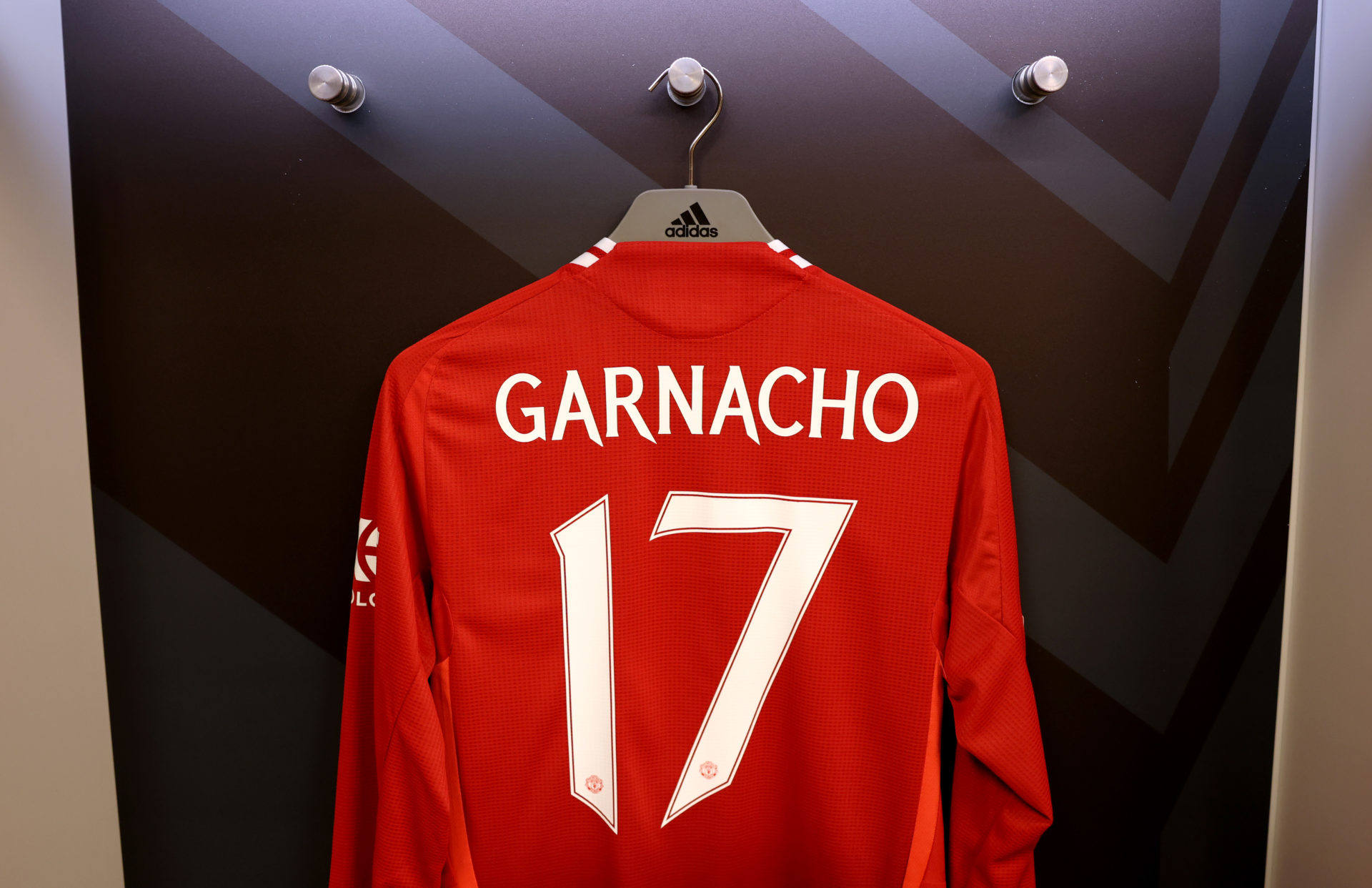 Chelsea can now slash millions off £50m Alejandro Garnacho deal thanks ...
