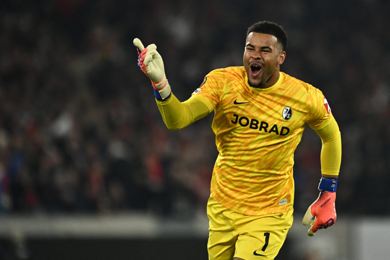 Man United target 23-year-old Manuel Neuer successor as competition for ...